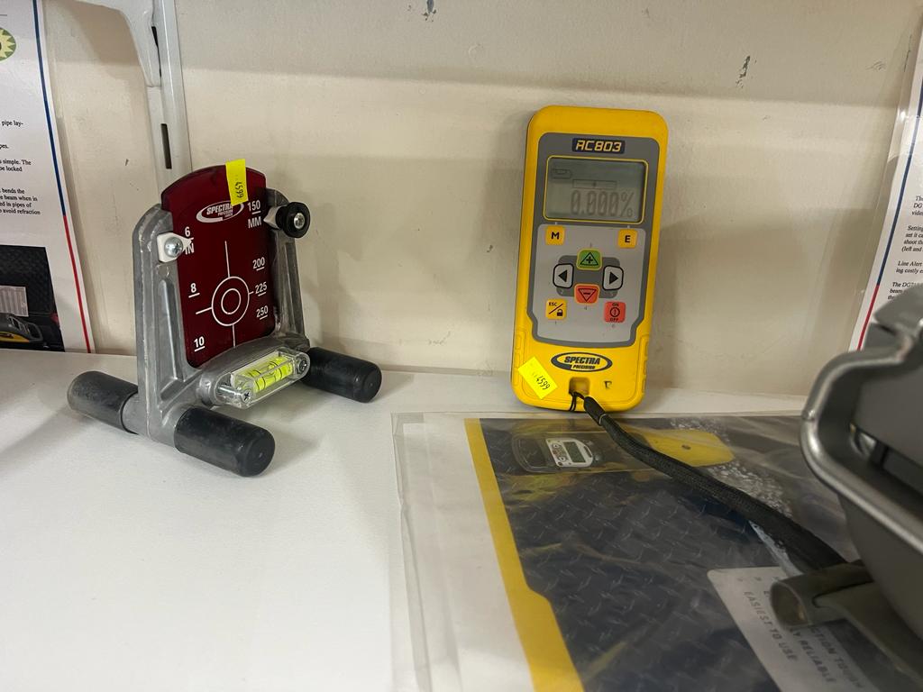 Refurbished Lasers: Spectra Precision DG 613 Pipe Laser